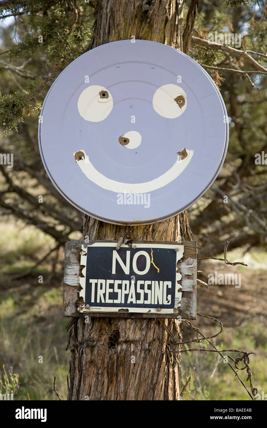 Tresspassing sign humour hi-res stock photography and images - Alamy