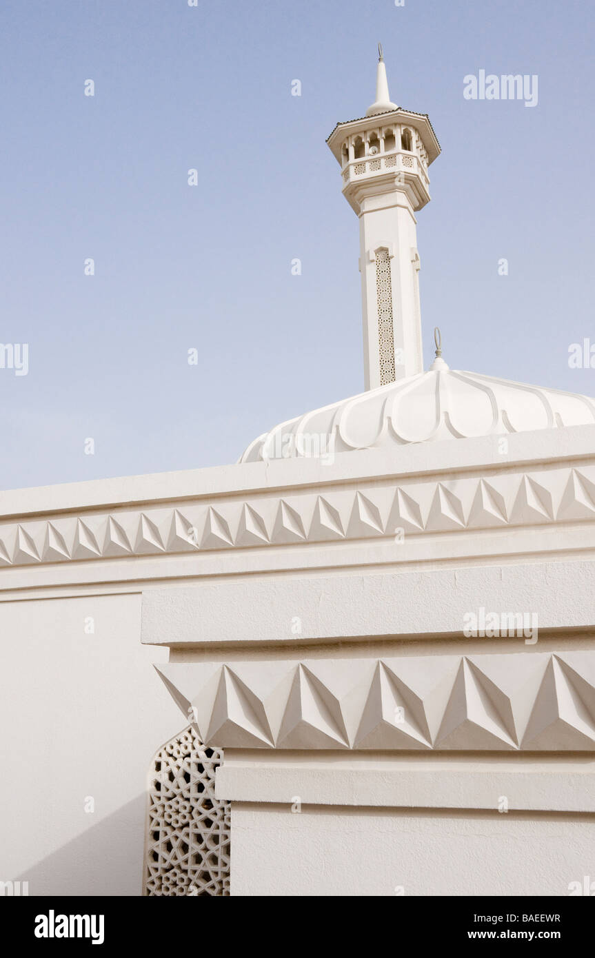 Dubai mosque hi-res stock photography and images - Alamy
