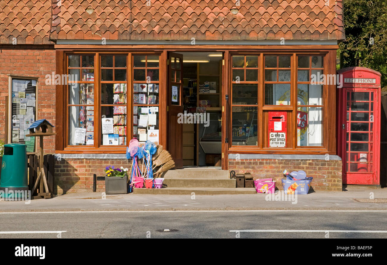 A view of the outside of a village convenience store in England Stock ...