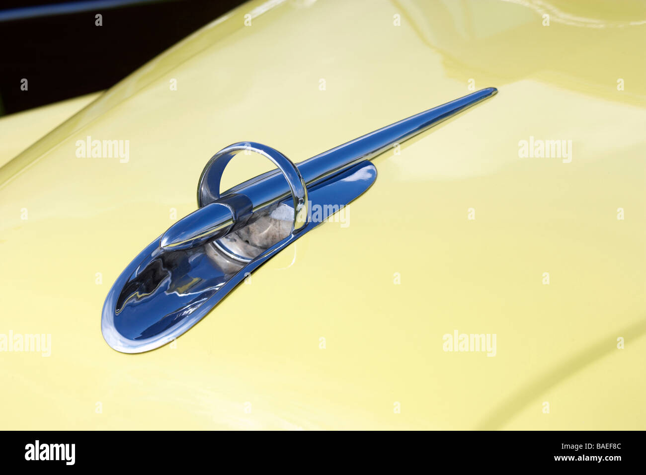 1953 BUICK HOOD ORNAMENT Stock Photo - Alamy