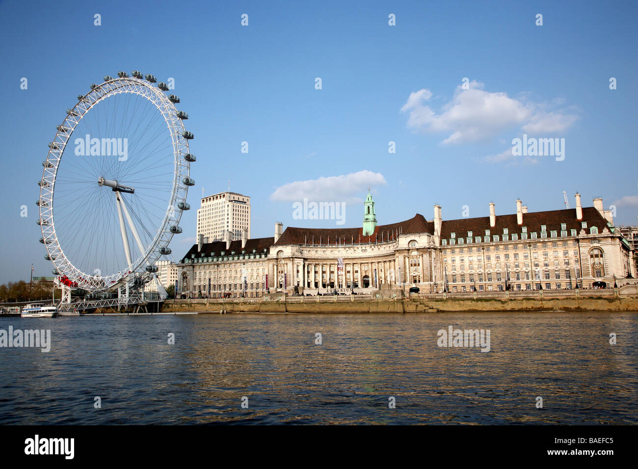 London county hall aquarium hi-res stock photography and images - Alamy
