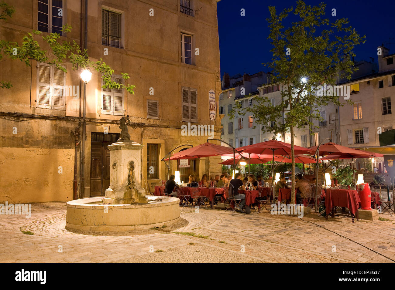 Nightlife aix en provence hi-res stock photography and images - Alamy