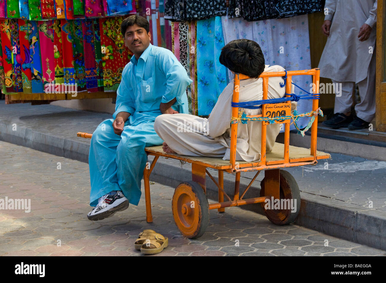 Poverty dubai hi-res stock photography and images - Alamy