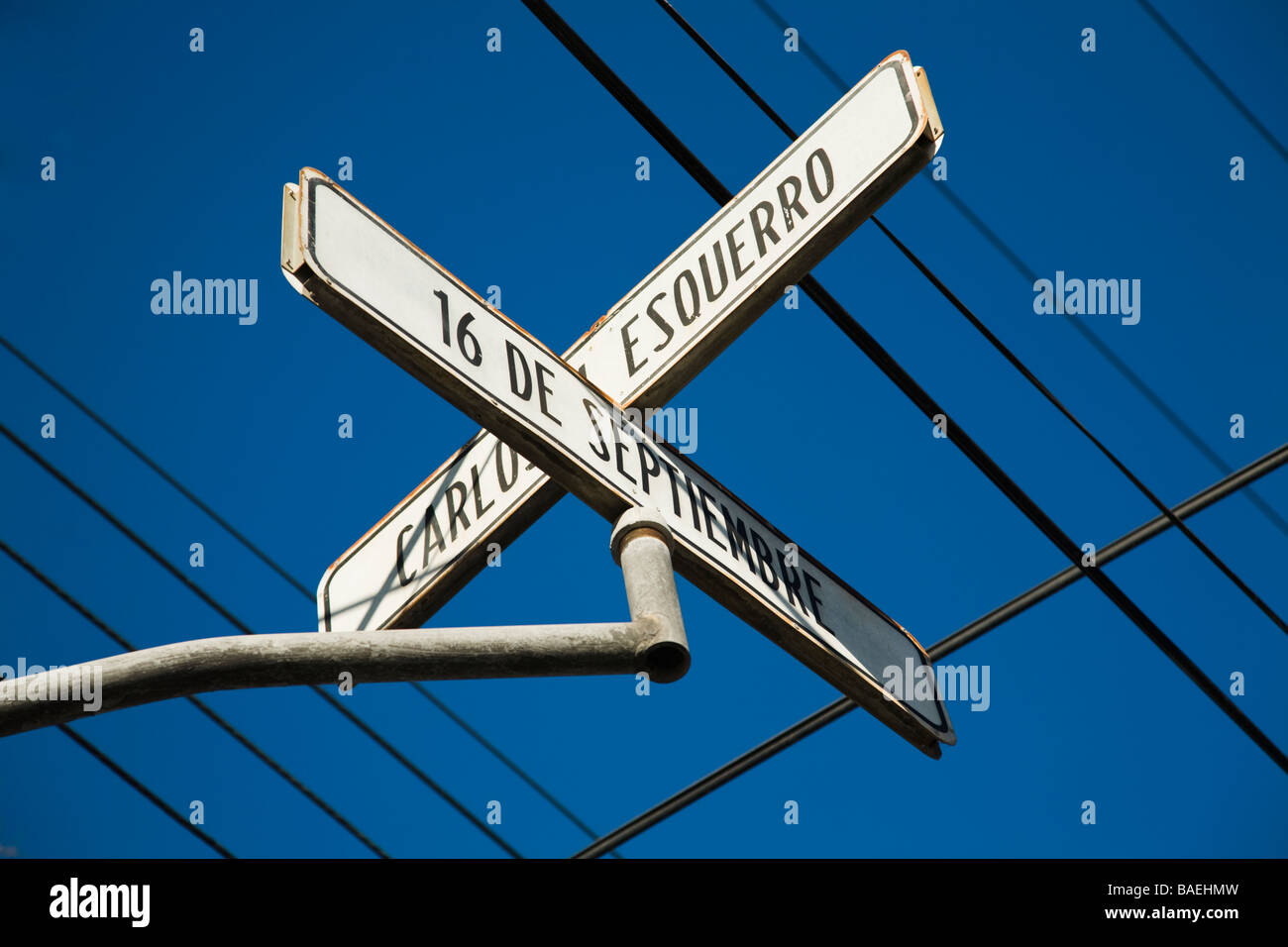 Mexico road signs hi-res stock photography and images - Alamy