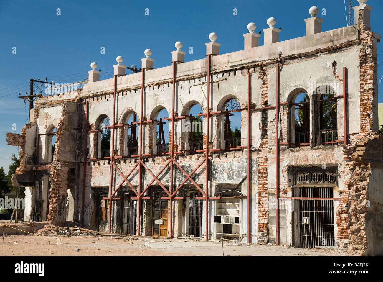 Two story brick structure hi-res stock photography and images - Alamy