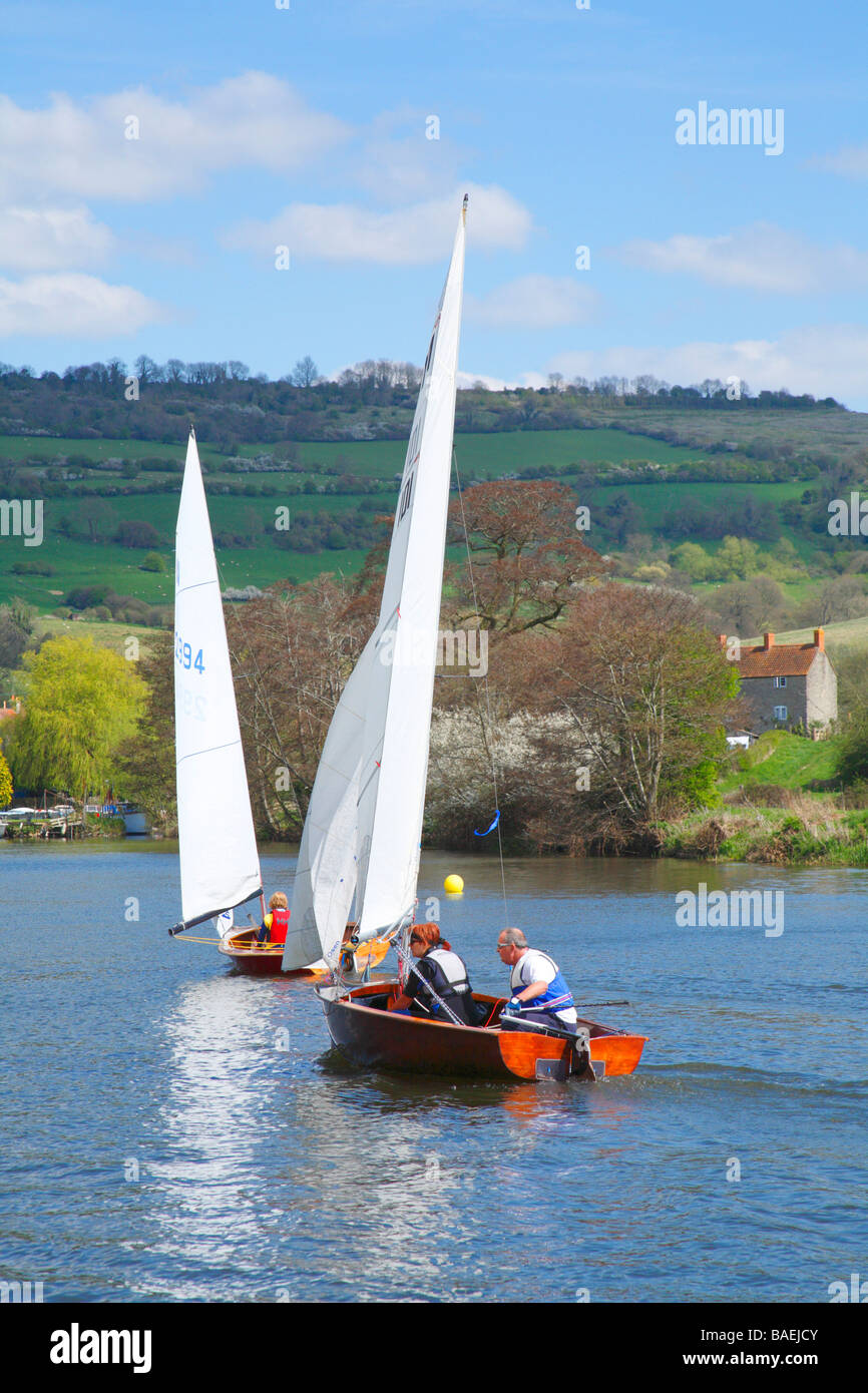Sailing dinghies hi-res stock photography and images - Alamy