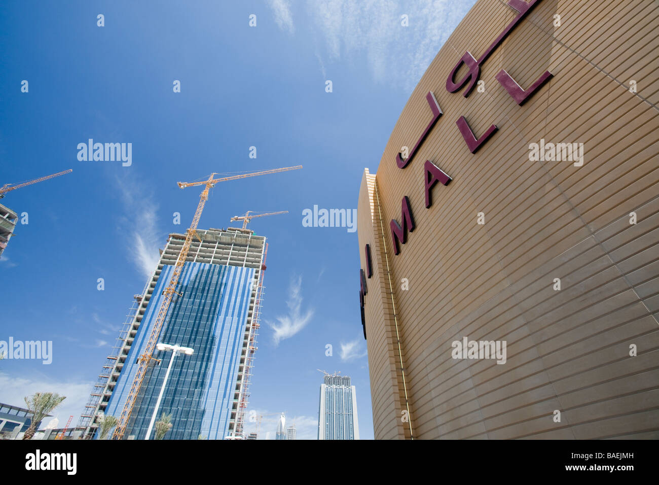 Construction work in Dubai Stock Photo - Alamy