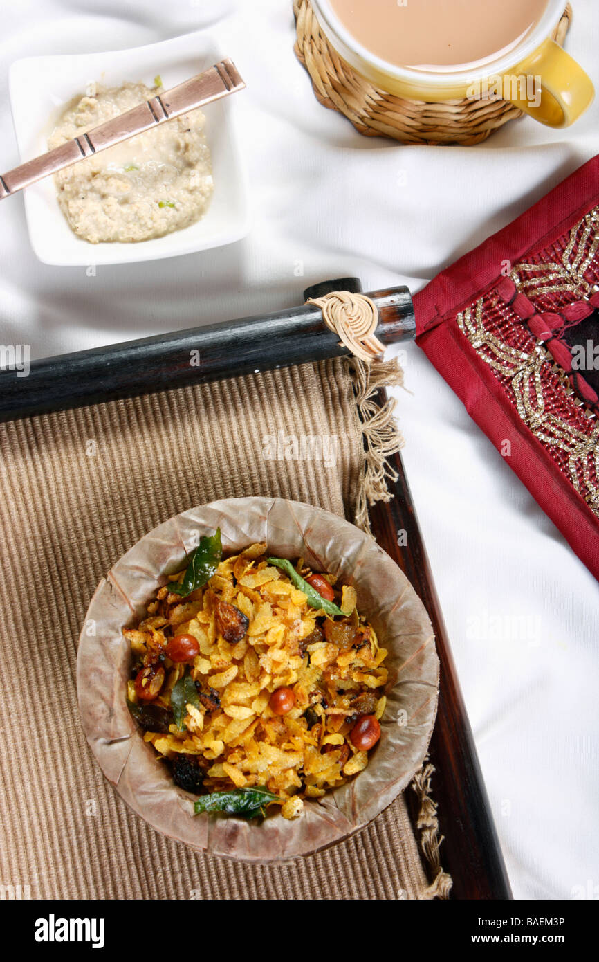 Chivda is a traditional maharastrian crispy, cranchy snack made with ...