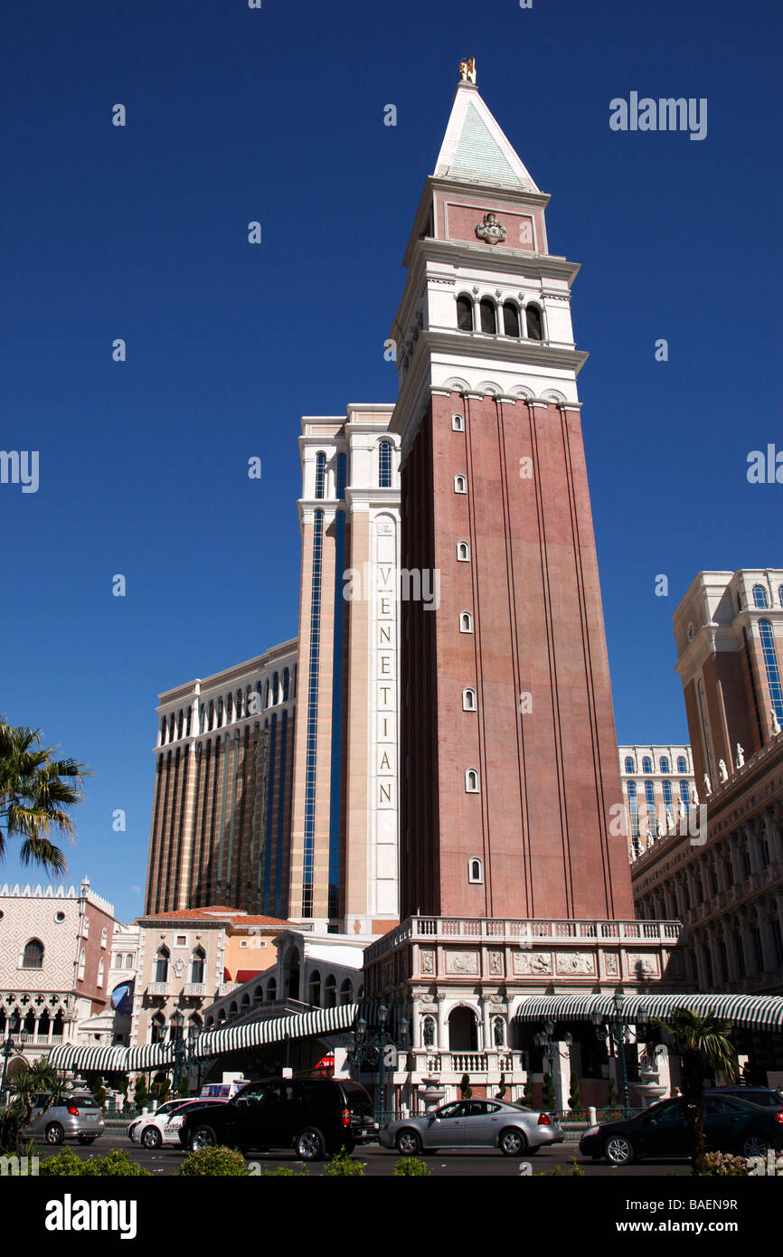 Venetian style tower hi-res stock photography and images - Alamy