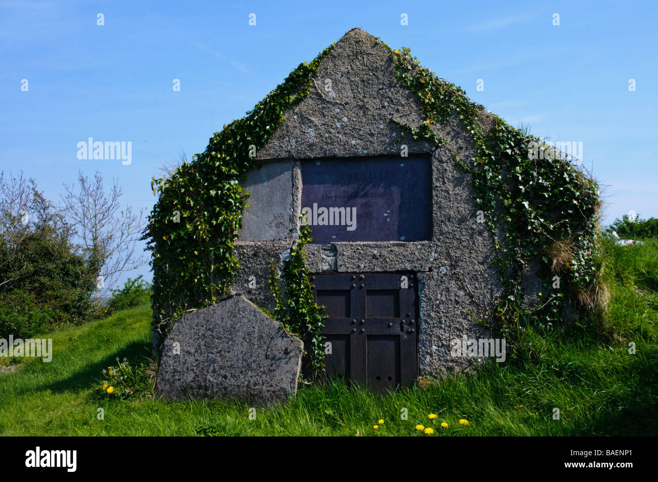 Headstone Gravestone Church Yard High Resolution Stock Photography and ...