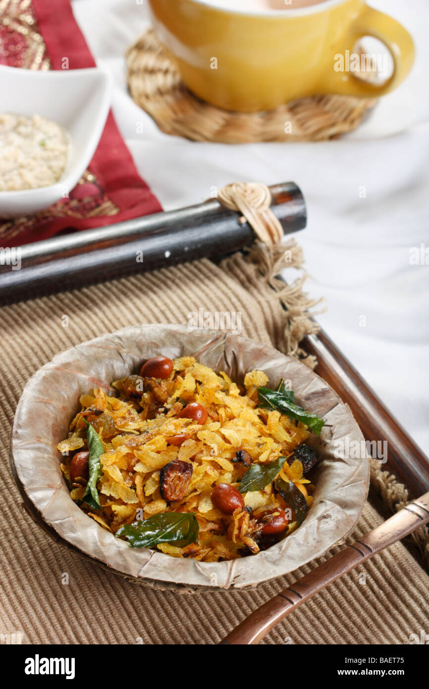 Chivda is a traditional maharastrian crispy, cranchy snack made with ...