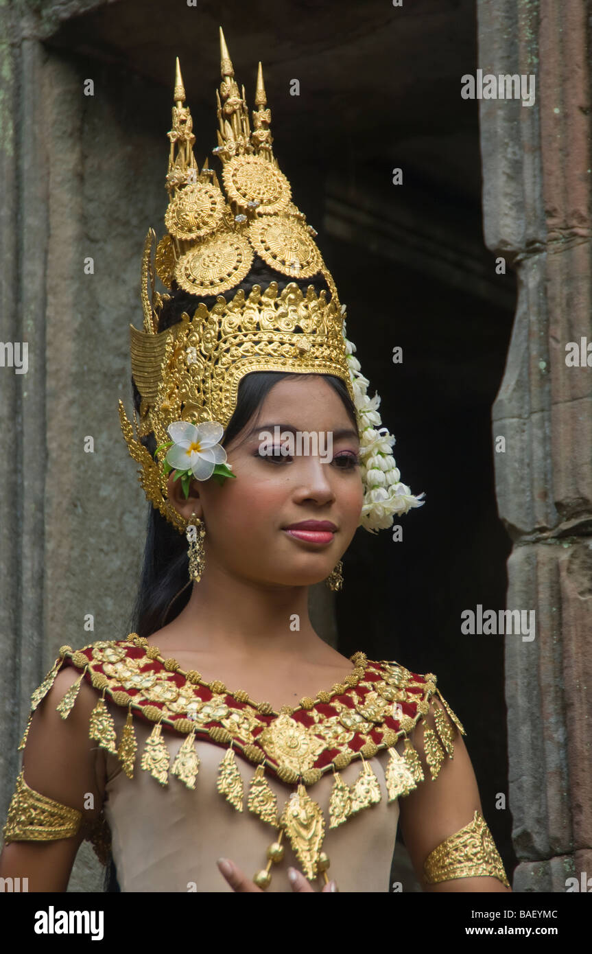 Old asian women cambodia hi-res stock photography and images - Alamy