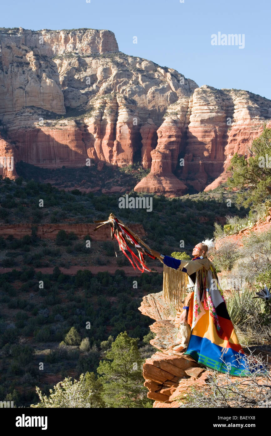 Native american indian medicine man hi-res stock photography and images ...