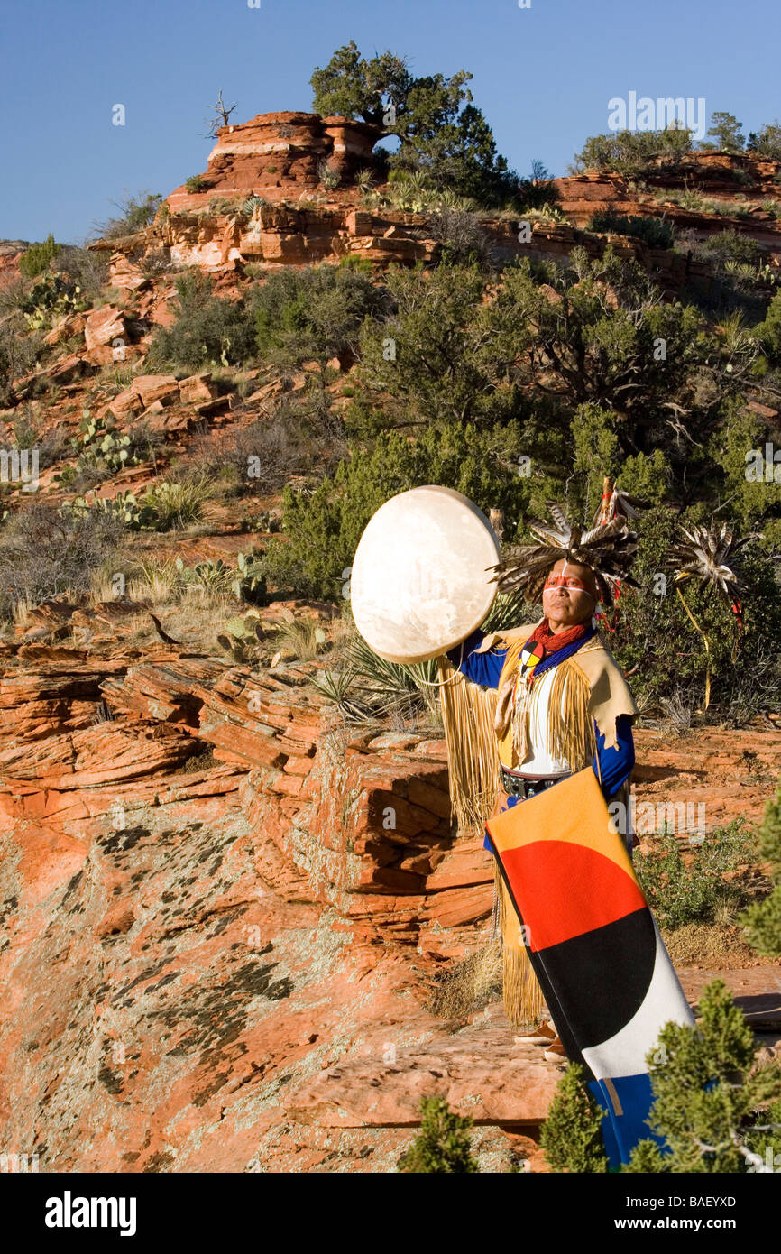 Native american medicine man historical hi-res stock photography and ...