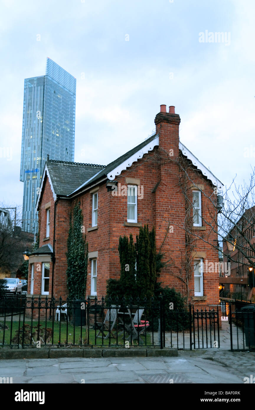 The old lock-keepers cottage at Castlefield on the Manchester canal ...