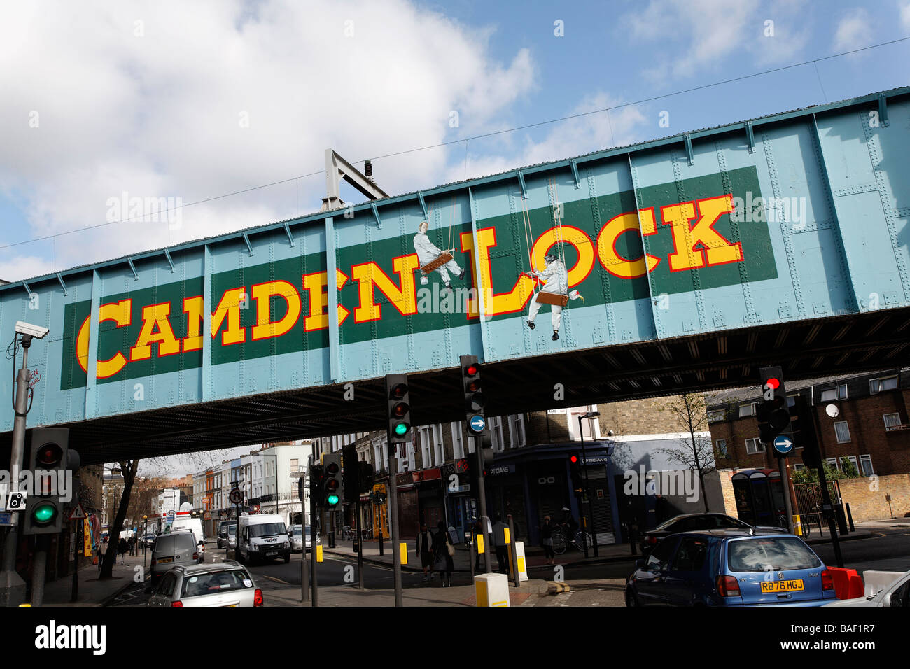 Camden lock railway bridge hi-res stock photography and images - Alamy