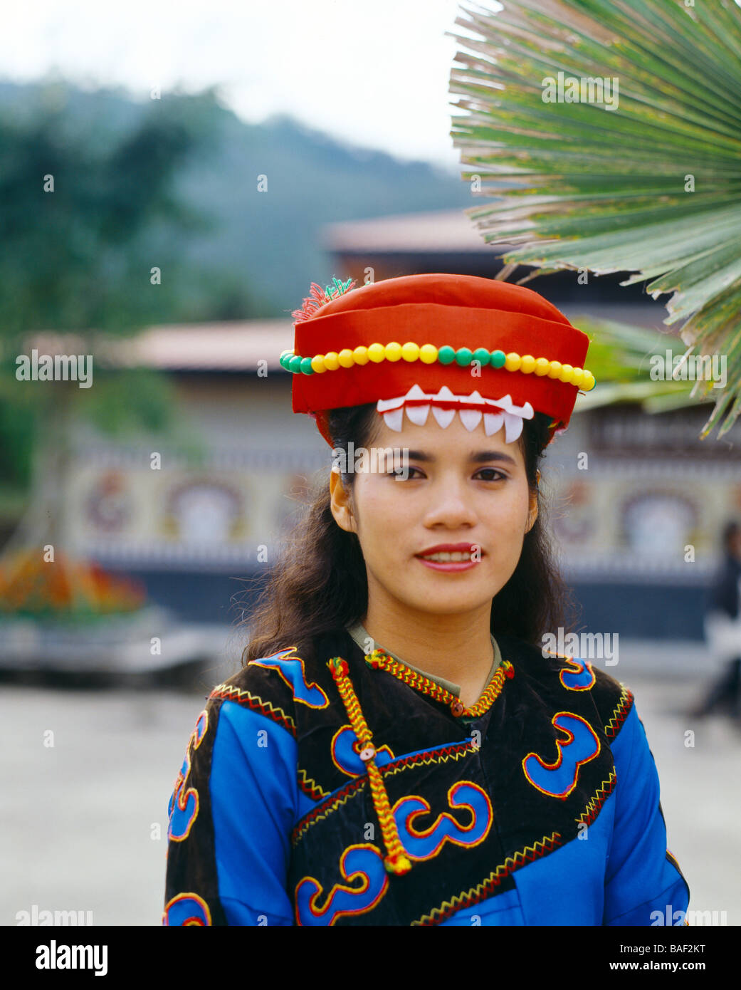 Taiwan Nr Toroko Gorge Ayatal Woman In Aboriginal Culture Stock Photo ...