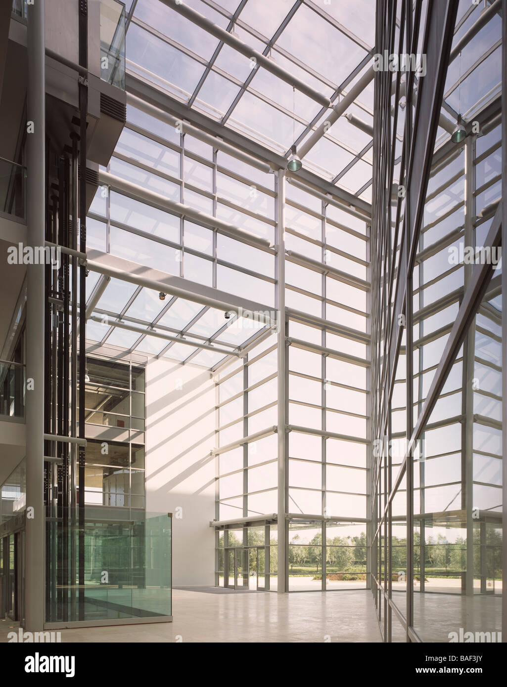 Plot 4, Reading, United Kingdom, Epr Architects, Plot 4 atrium space to ...