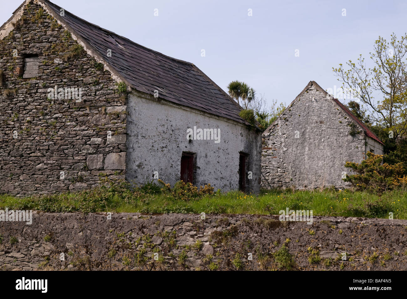 Old stone house in Dingle Ireland Stock Photo - Alamy Old stone house in Dingle Ireland Stock Photo - Alamy