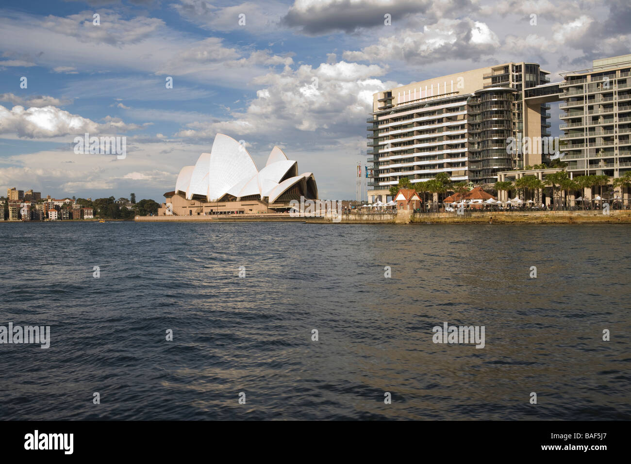 Sydney opera house quays hi-res stock photography and images - Alamy
