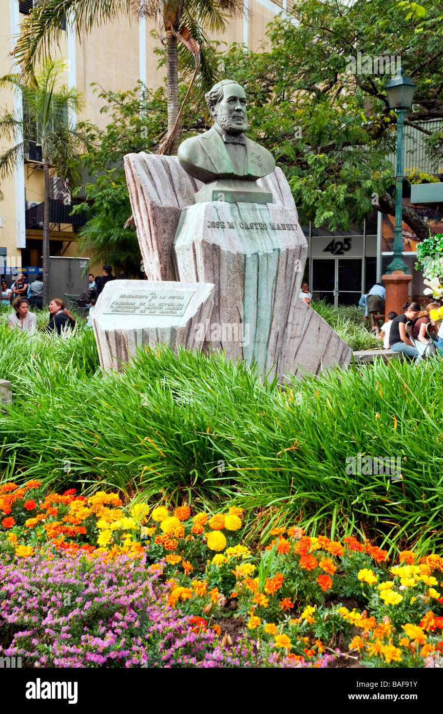 Costa rican sculpture hi-res stock photography and images - Alamy