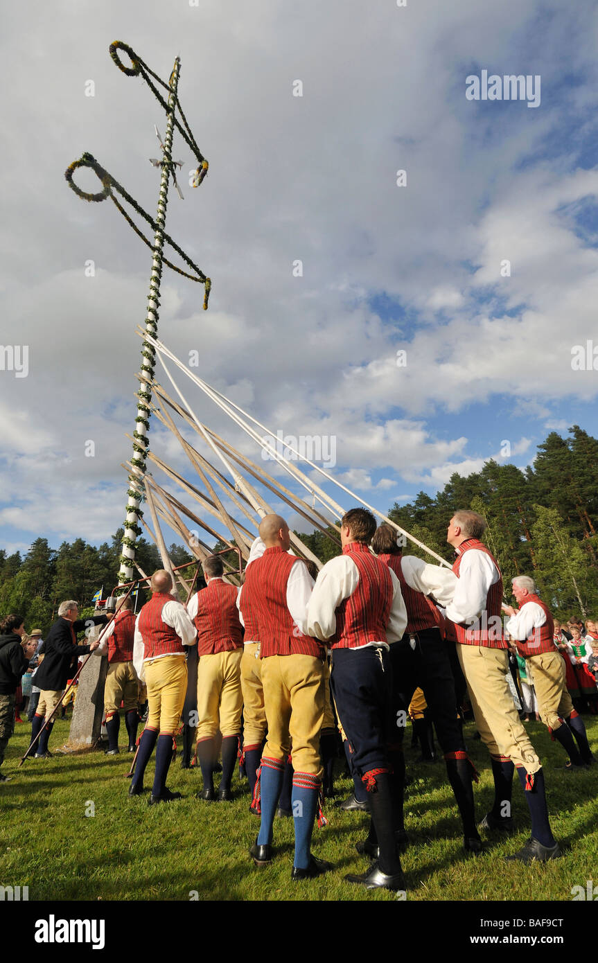 Midsommar sweden hi-res stock photography and images - Alamy