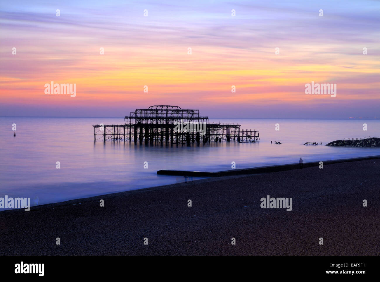 Beautiful late afternoon sunset at the beach Stock Photo - Alamy