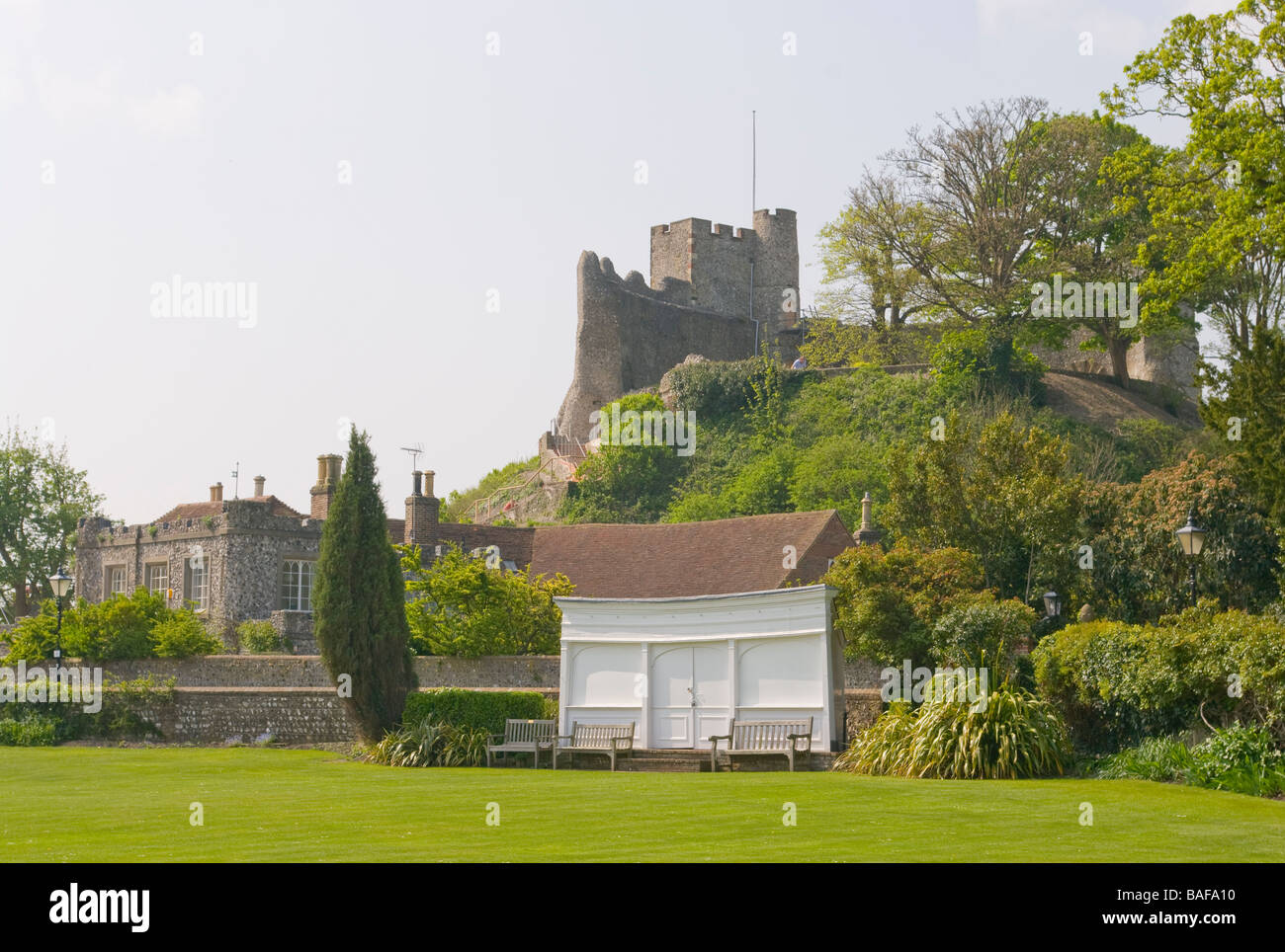 British castles hi-res stock photography and images - Alamy