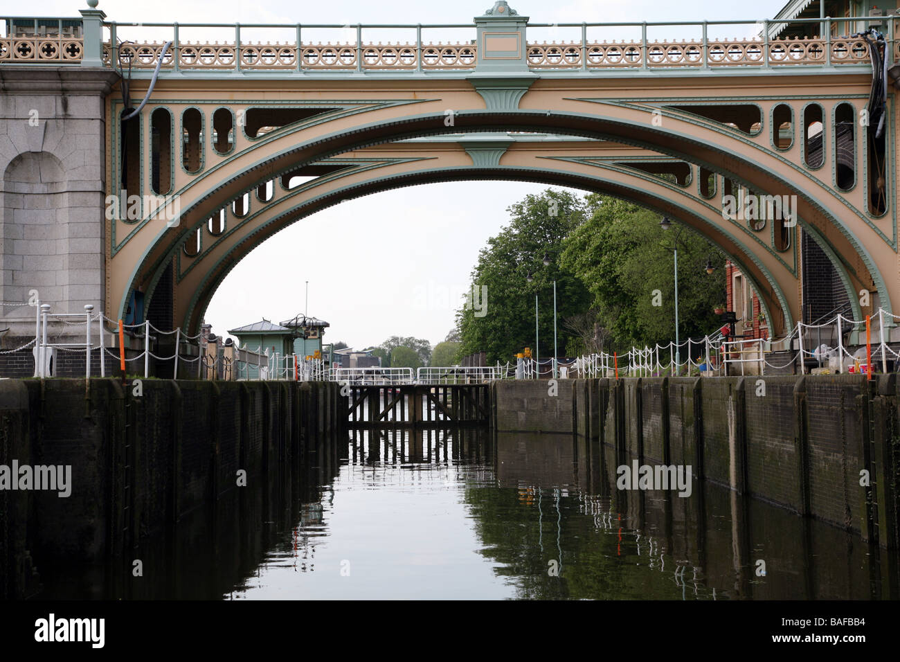 Richmond lock hi-res stock photography and images - Alamy