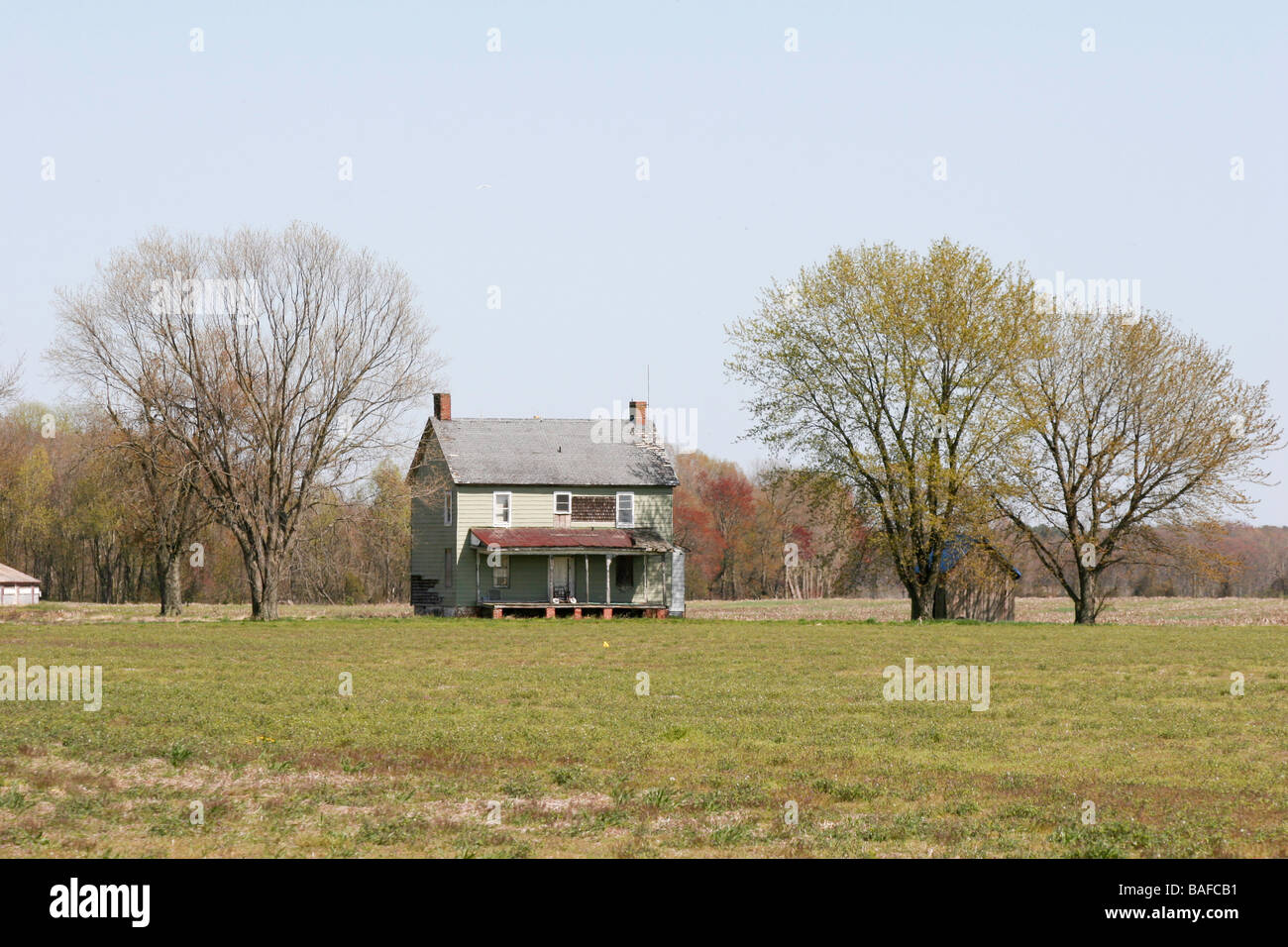 Old home on farm hi-res stock photography and images - Alamy