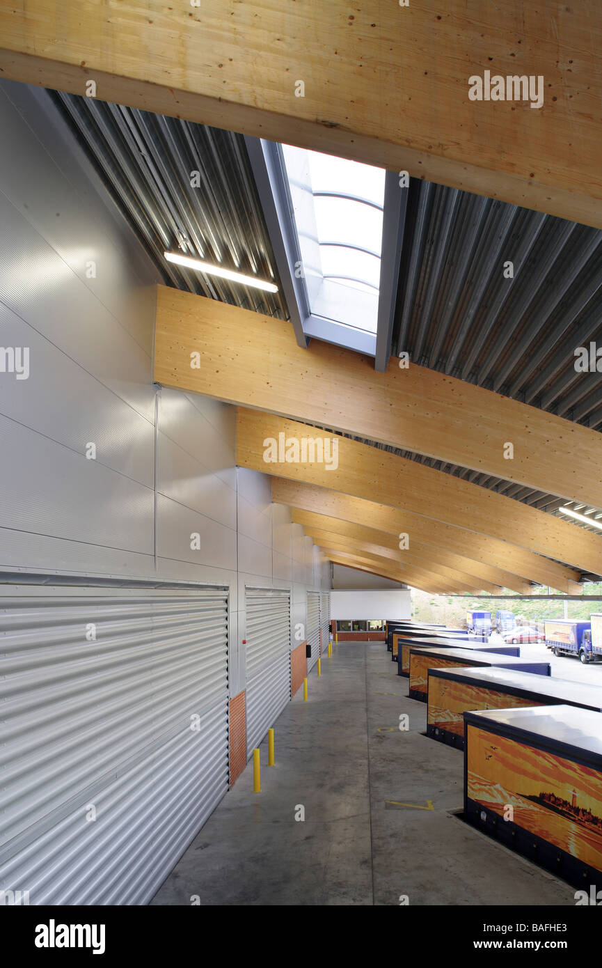 Adnams brewery distribution centre hi-res stock photography and images ...