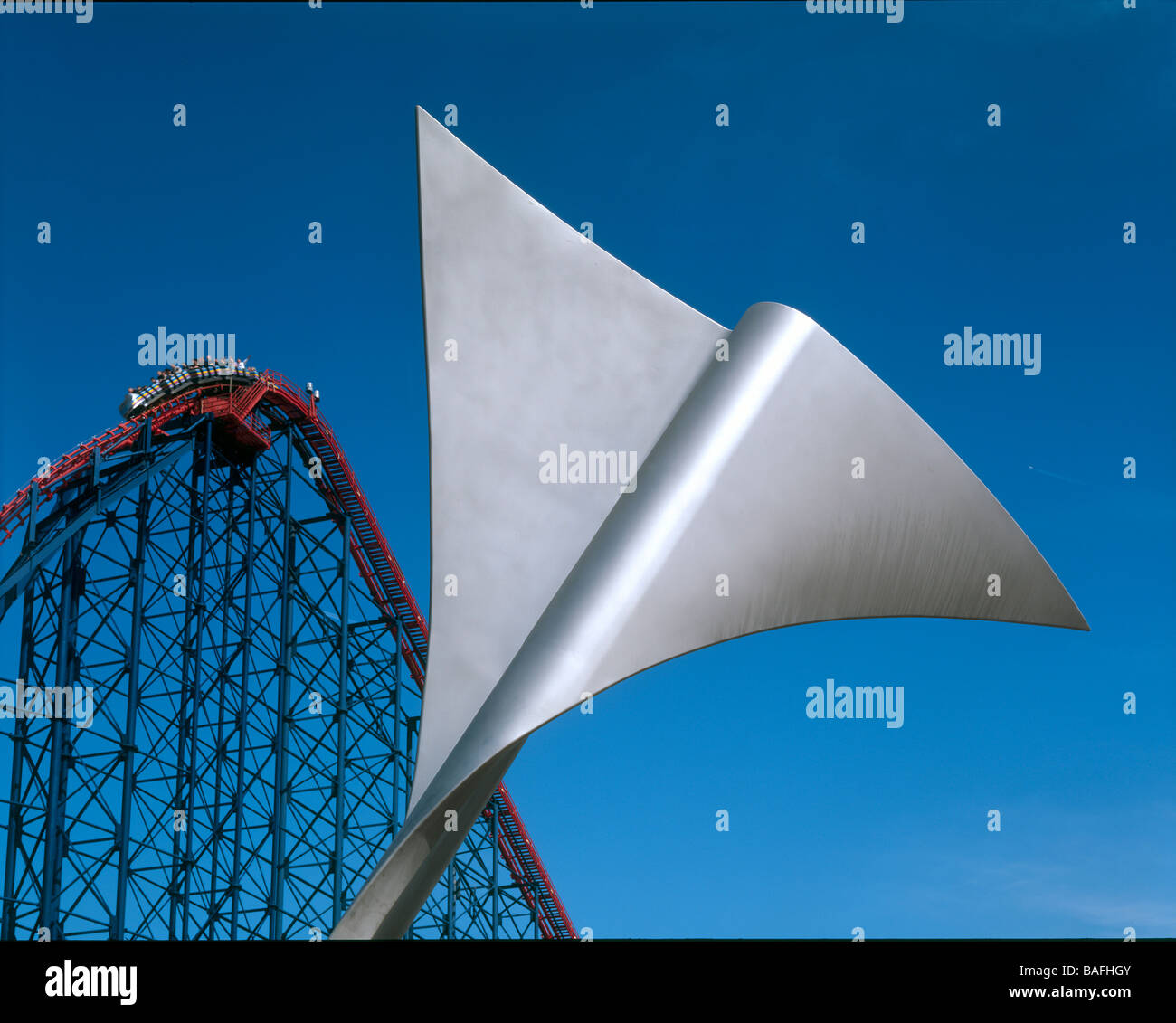 Rotating Wind Shelter, Blackpool, United Kingdom, McChesney Architects ...