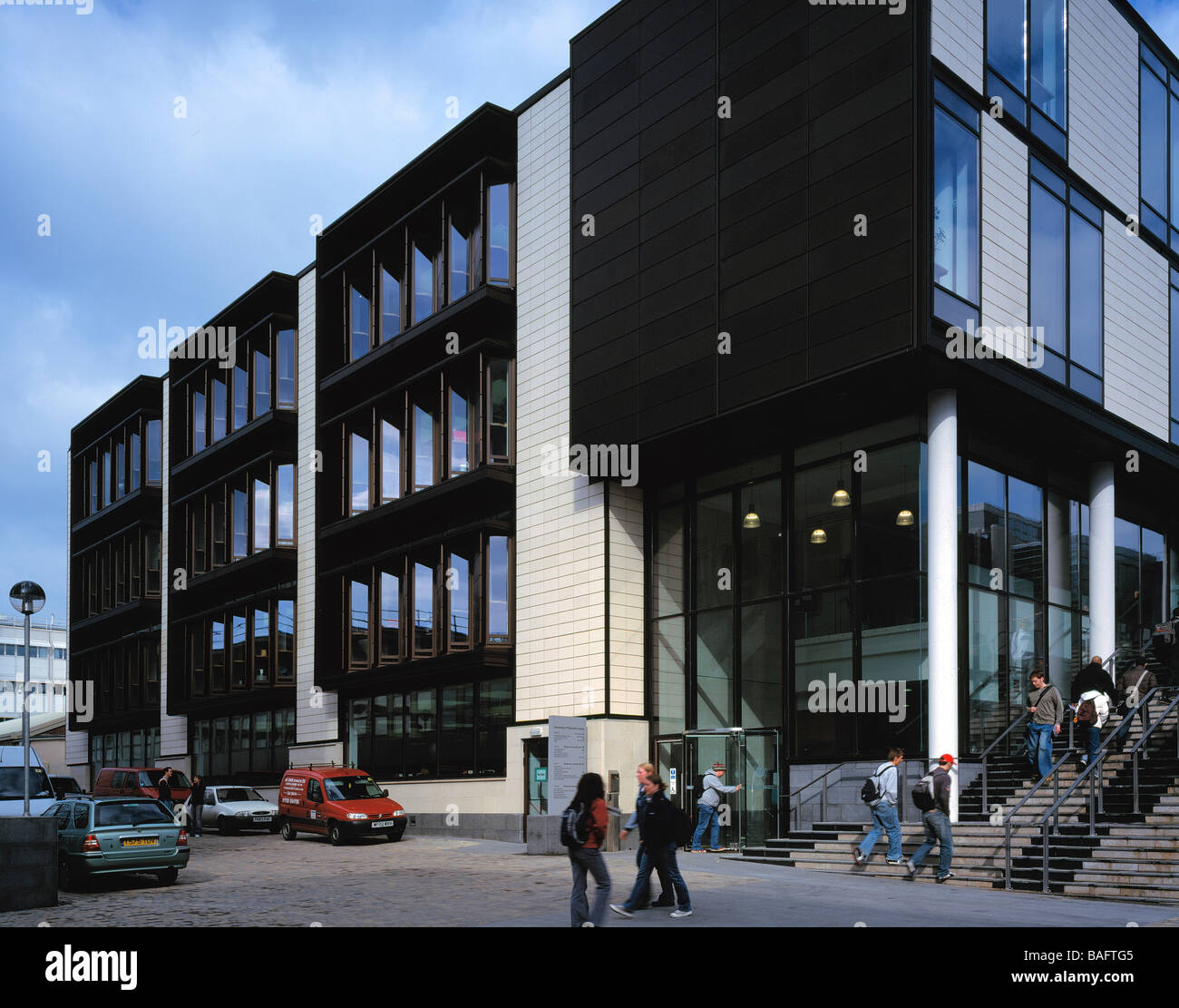 plymouth university library main exterior, day Stock Photo - Alamy