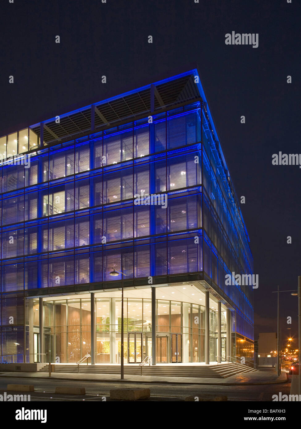 Riverside one sir john rogerson's quay hi-res stock photography and ...