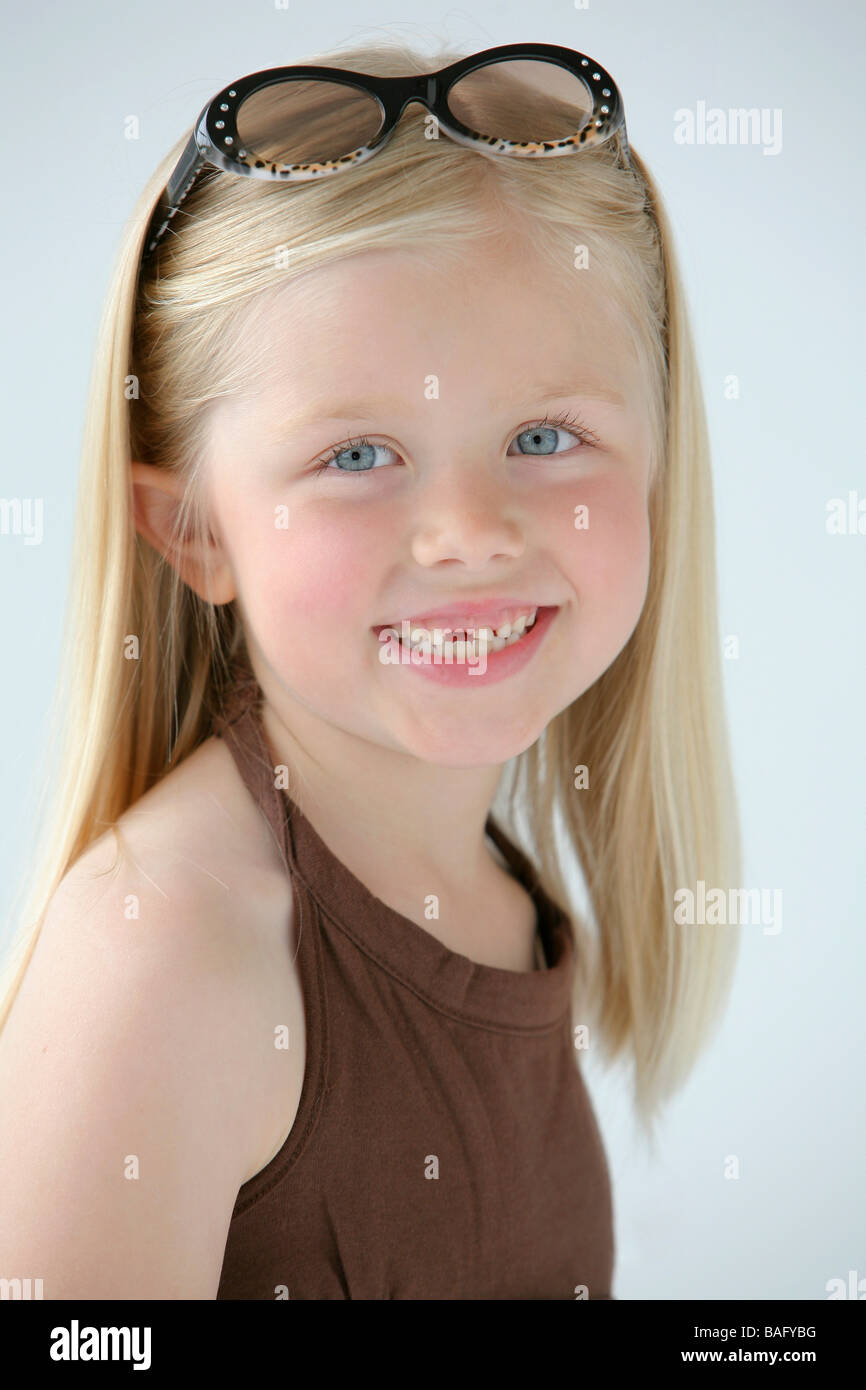 Portrait of young girl Stock Photo - Alamy