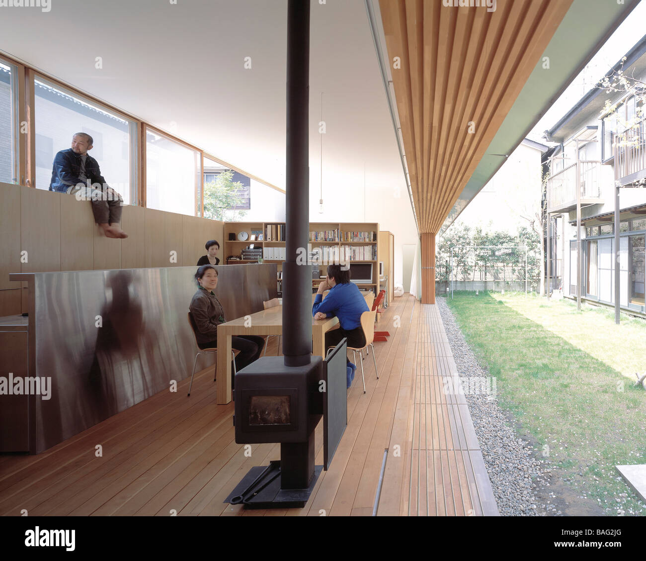 Japan house engawa hi-res stock photography and images - Alamy