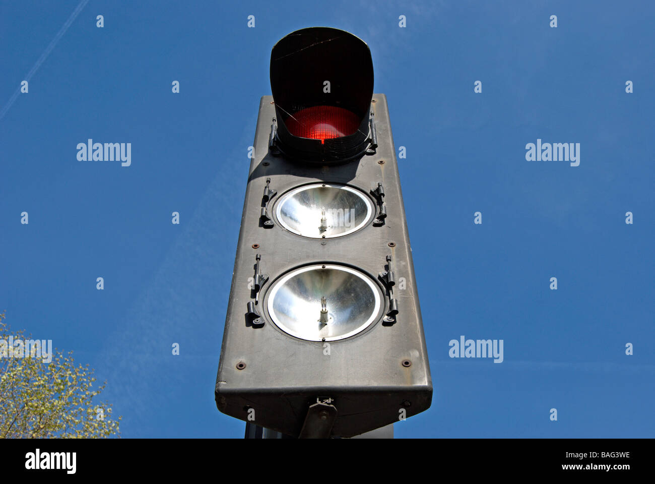 Traffic lights uk hi-res stock photography and images - Alamy