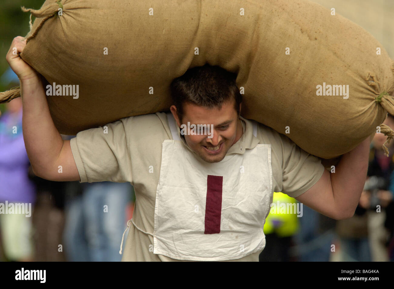 Tetbury woolsack race hi-res stock photography and images - Alamy