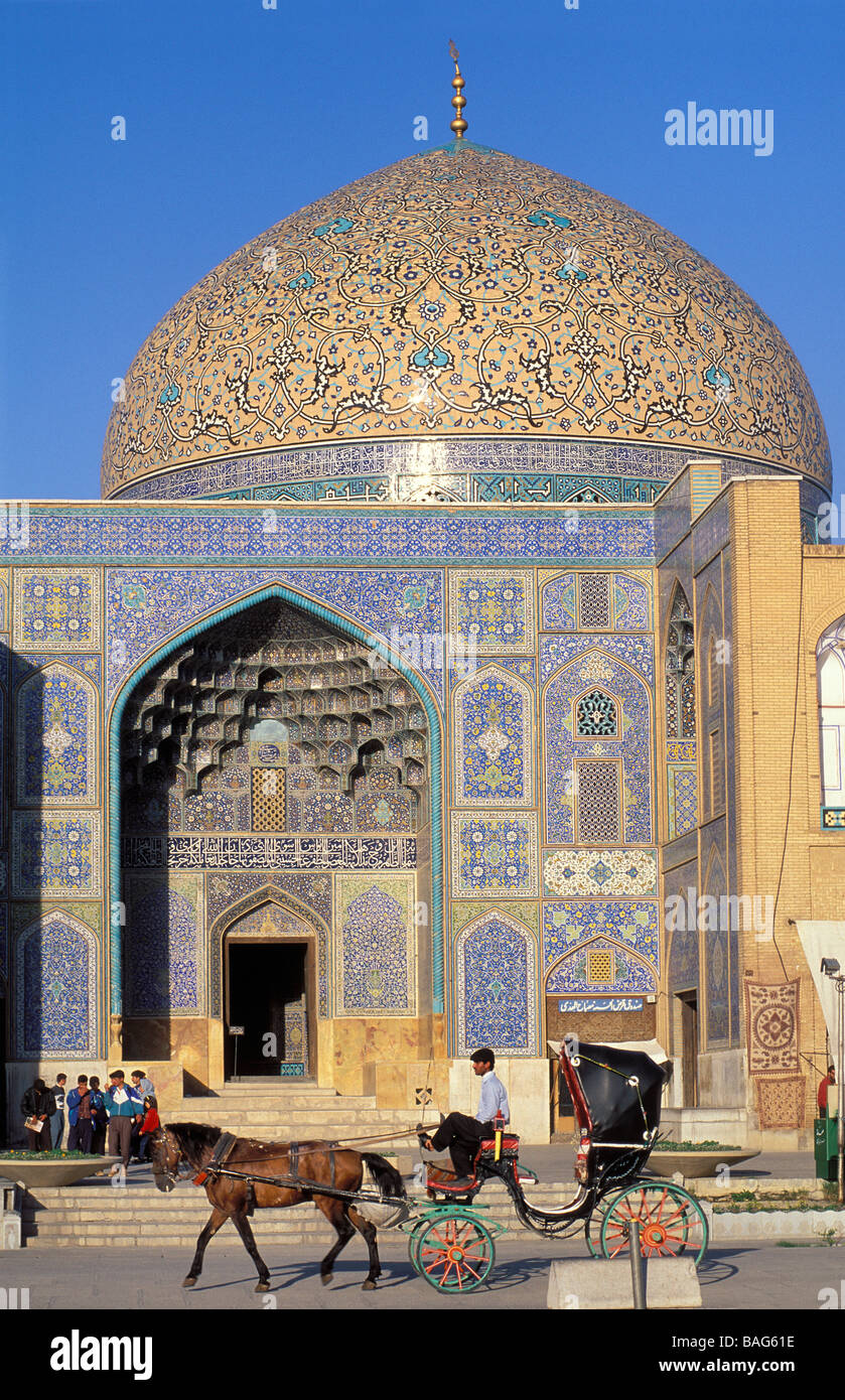 Iran, Isfahan Province, Esfah?n, Imam square (Royal square), Sheikh ...