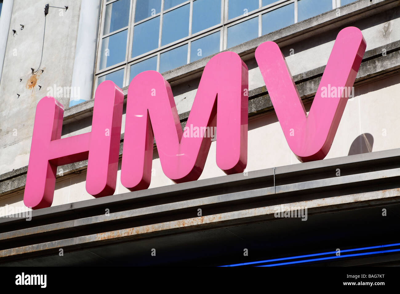 Hmv logo hi-res stock photography and images - Alamy
