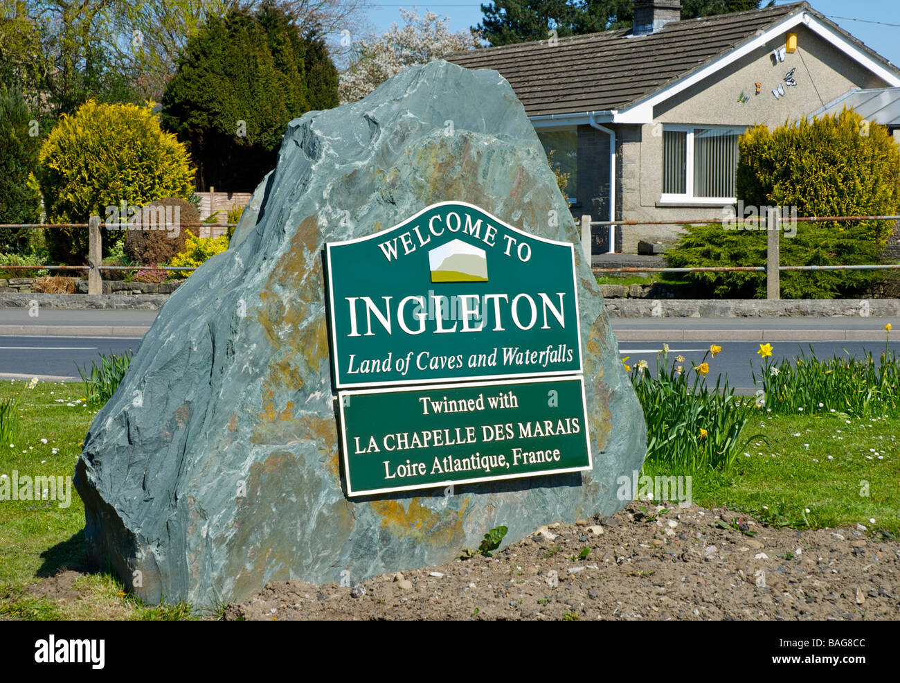 Sign for the village of Ingleton, North Yorkshire, England UK Stock ...