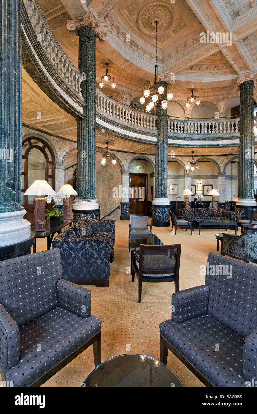 1 Cornhill High Resolution Stock Photography and Images - Alamy