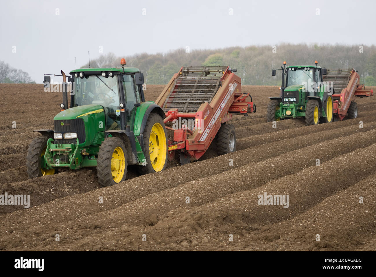 Tractors in the fields hi-res stock photography and images - Alamy