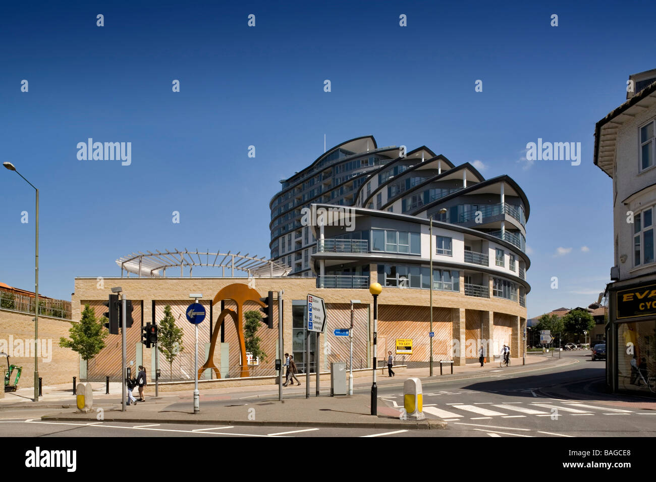 CENTRIUM APARTMENTS, ACANTHUS FERGUSON MANN ARCHITECTS, WOKING, UNITED ...