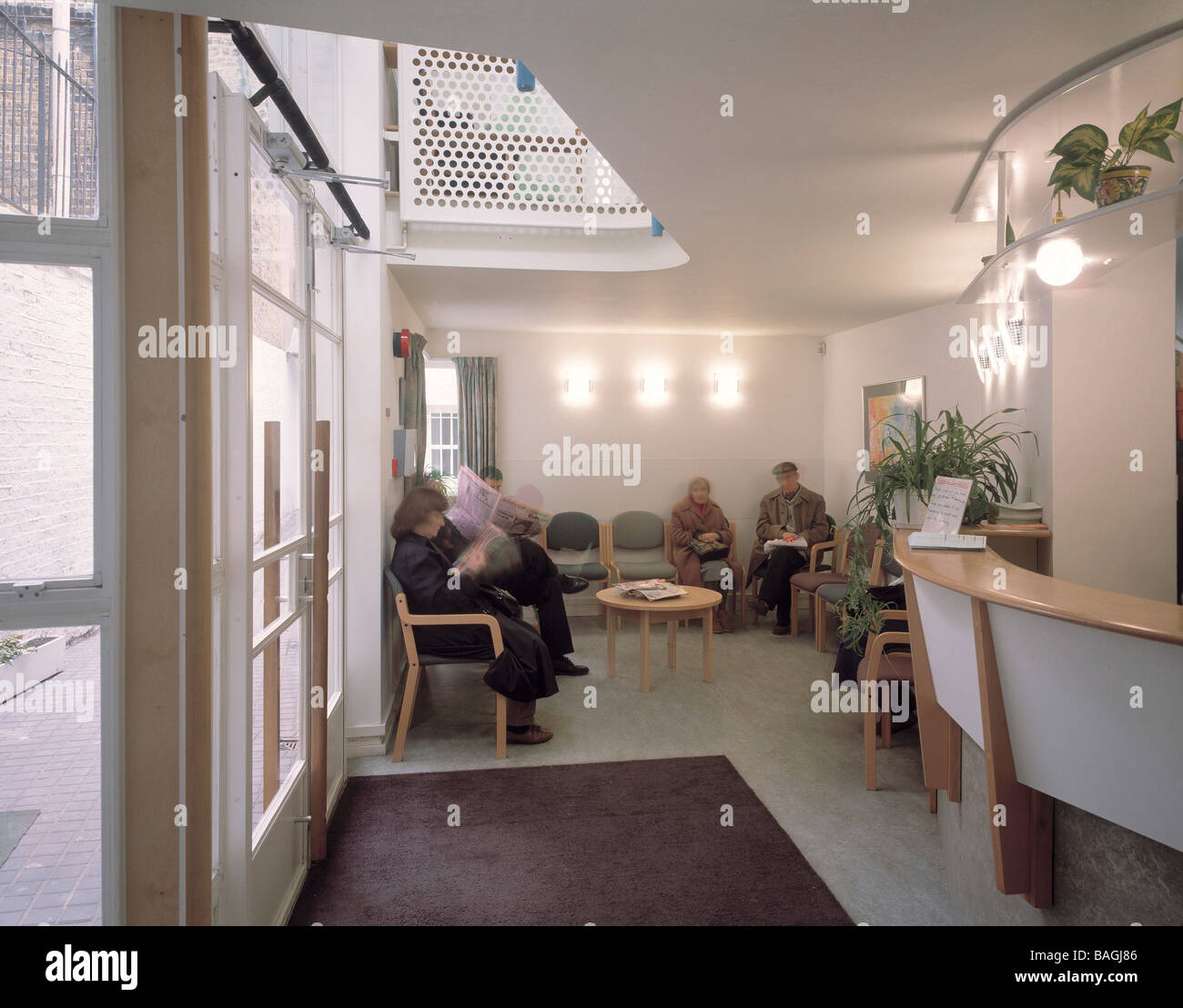 The london road surgery hi-res stock photography and images - Alamy