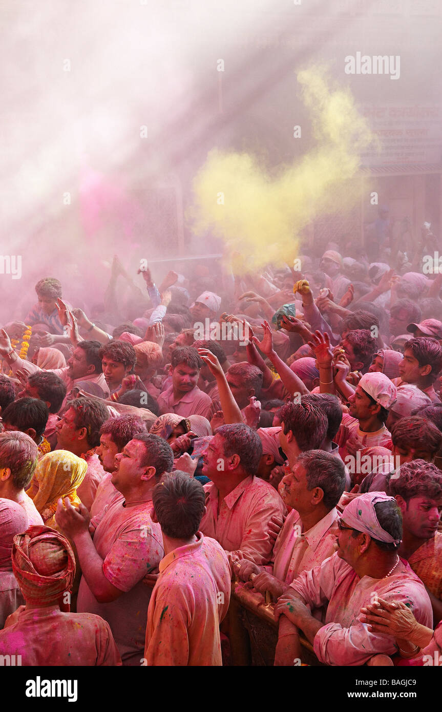 India, Uttar Pradesh, temple dedicated to the God Krishna, Holi ...