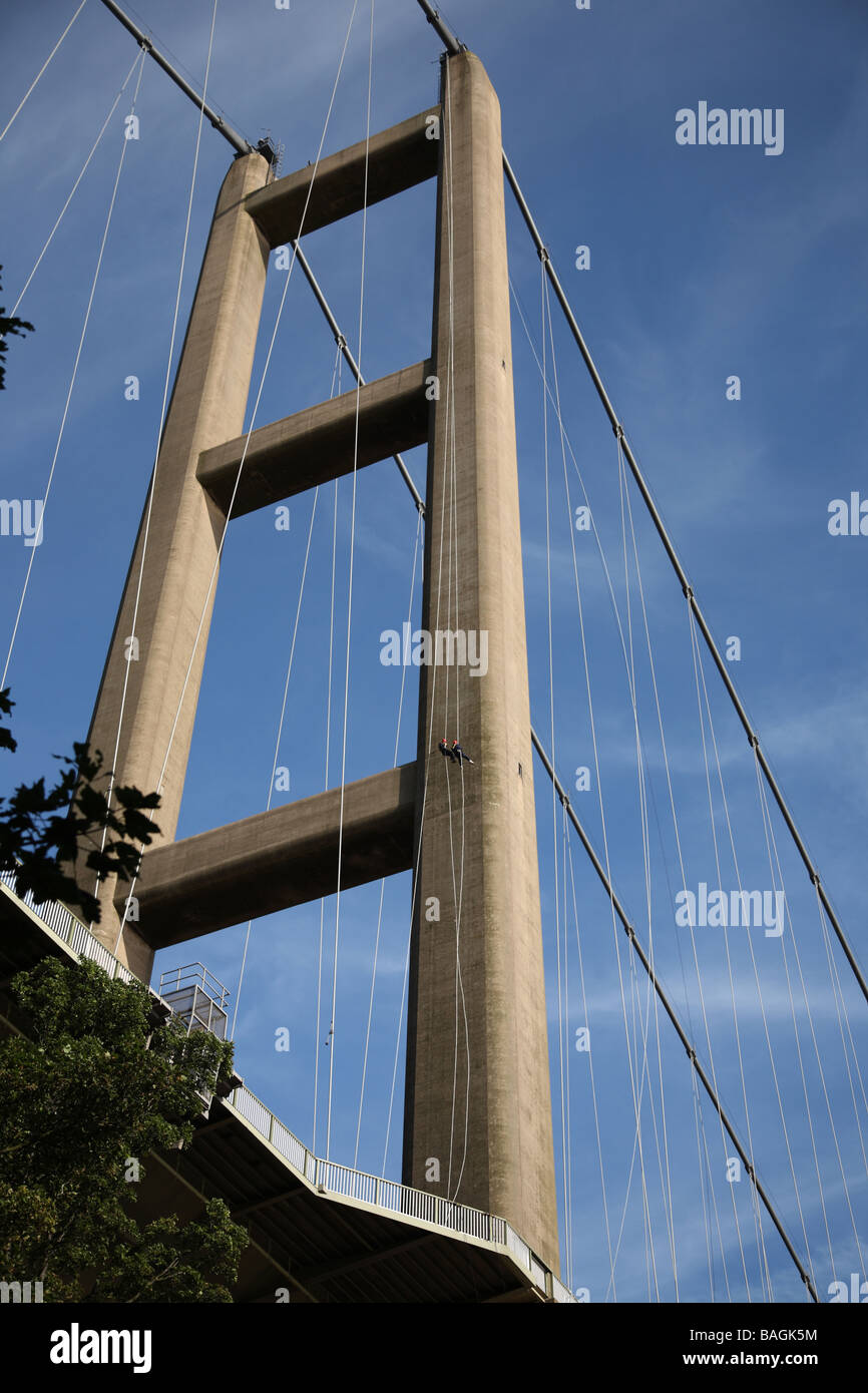 Rappel tower hi-res stock photography and images - Alamy