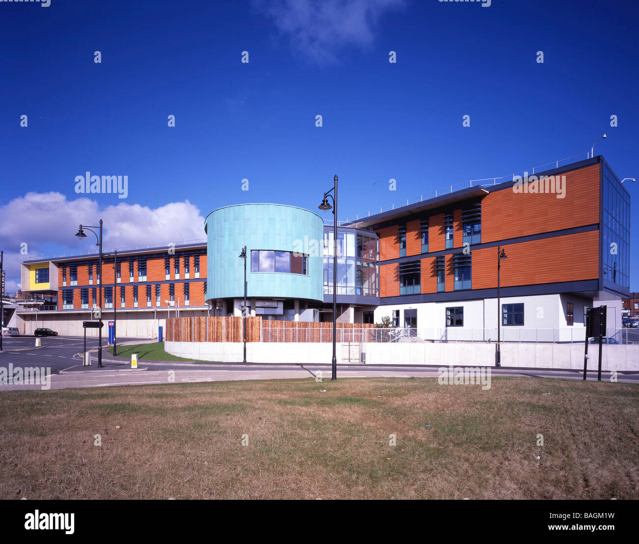 oldham centre for learning overall view from south Stock Photo - Alamy