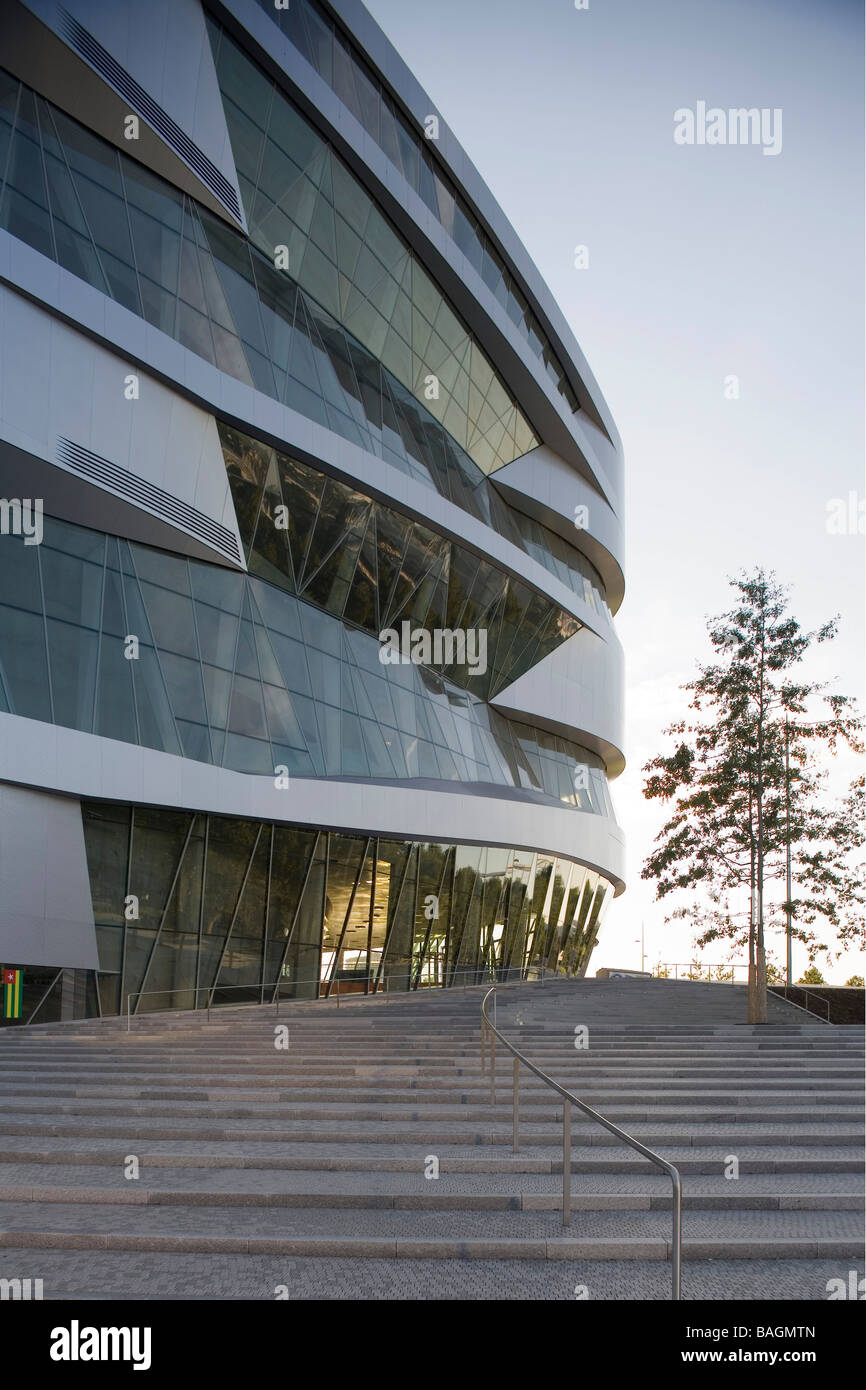 Mercedes Museum, Stuttgart, Germany, Un Studio (Ben Van Berkel and ...