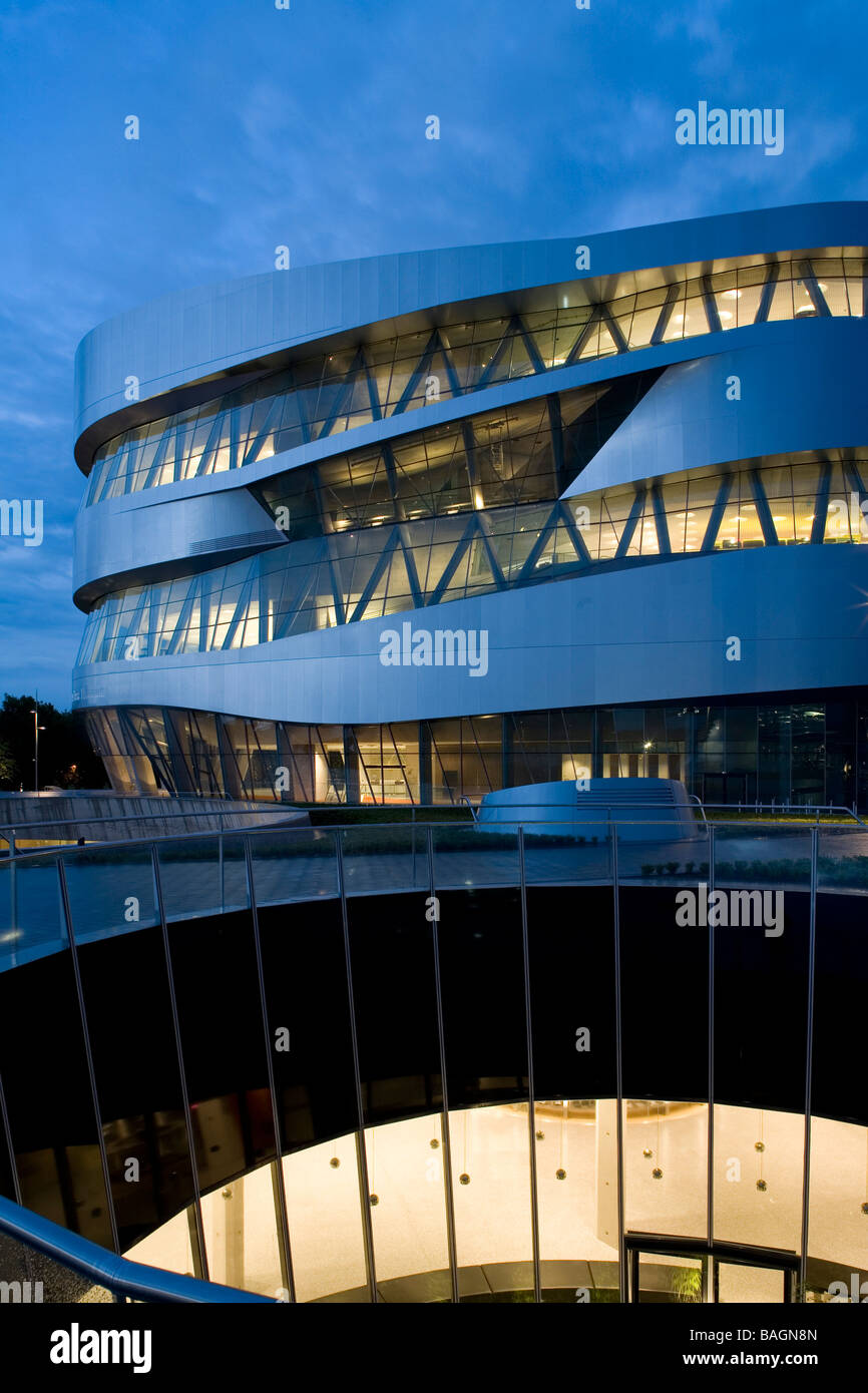 Mercedes Museum, Stuttgart, Germany, Un Studio (Ben Van Berkel and ...